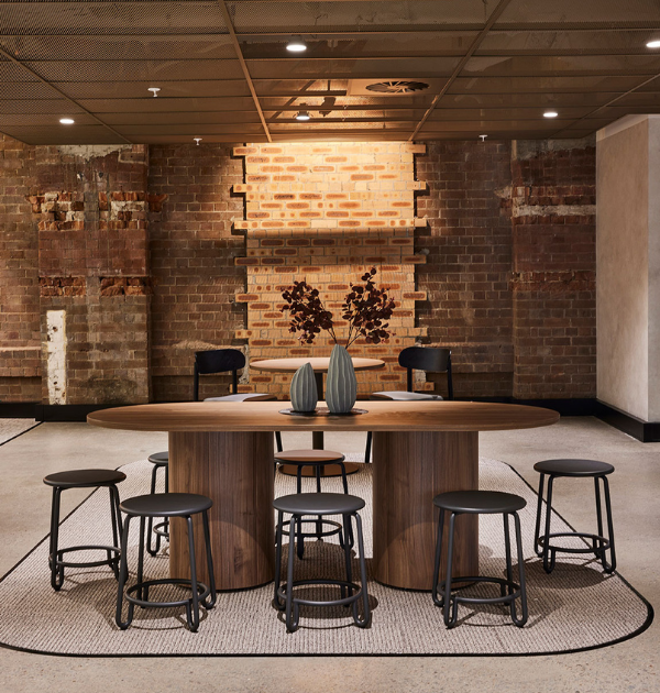 Drum Huddle Table - Profile Systems